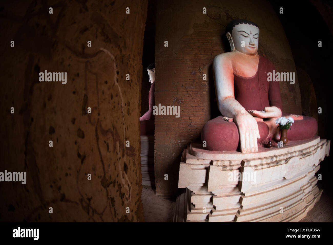 Thisa-wadi Temple Buddha Statues Bagan Myanmar // BAGAN, Myanmar ...