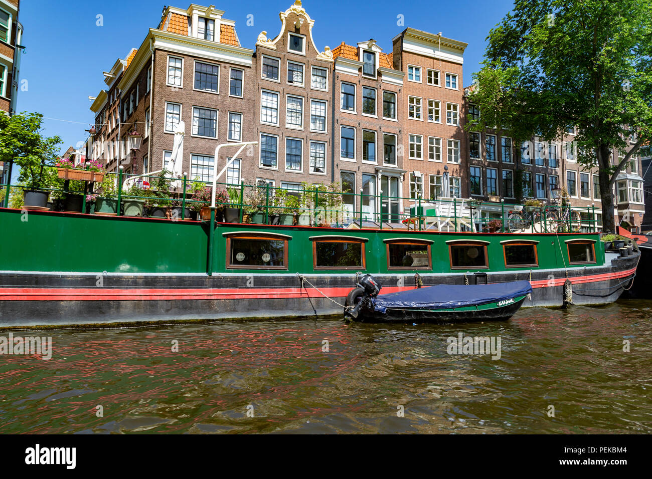 Floating houses in Amsterdam, Netherlands Stock Photo - Alamy