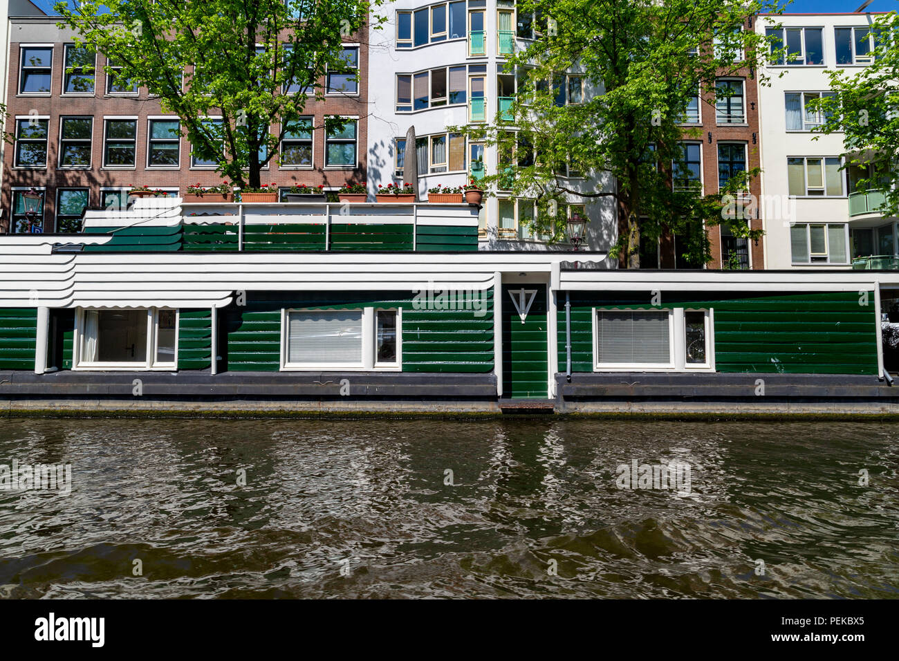 Floating houses in Amsterdam, Netherlands Stock Photo - Alamy
