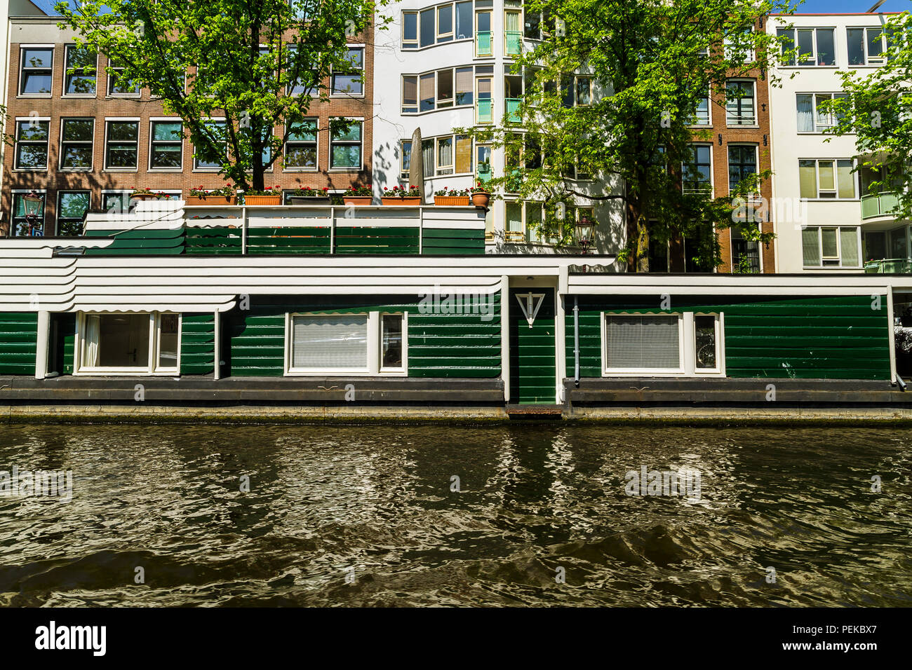 Floating houses in Amsterdam, Netherlands Stock Photo - Alamy