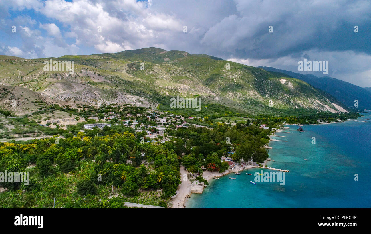 Aerial view of the beautiful ocean in the caribbean Stock Photo - Alamy