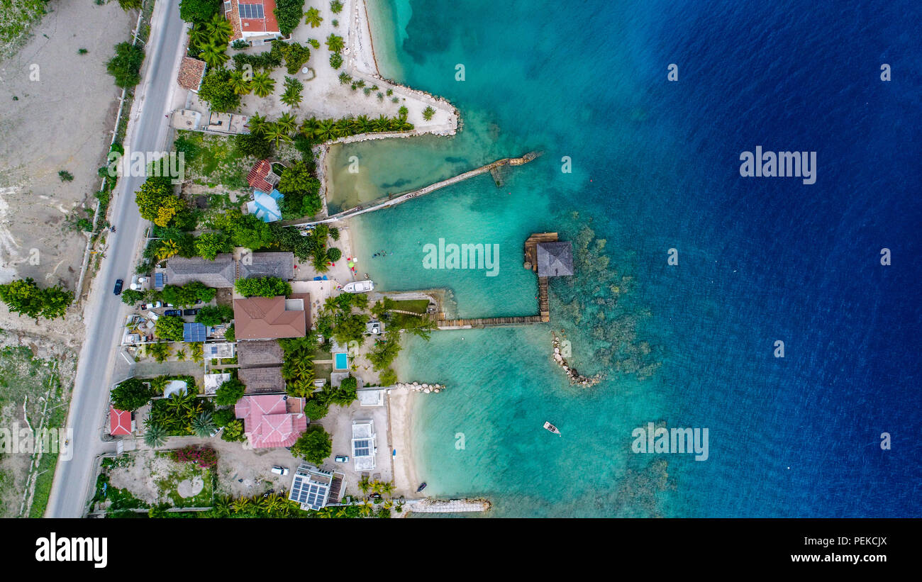 Aerial view of the beautiful ocean in the caribbean Stock Photo - Alamy