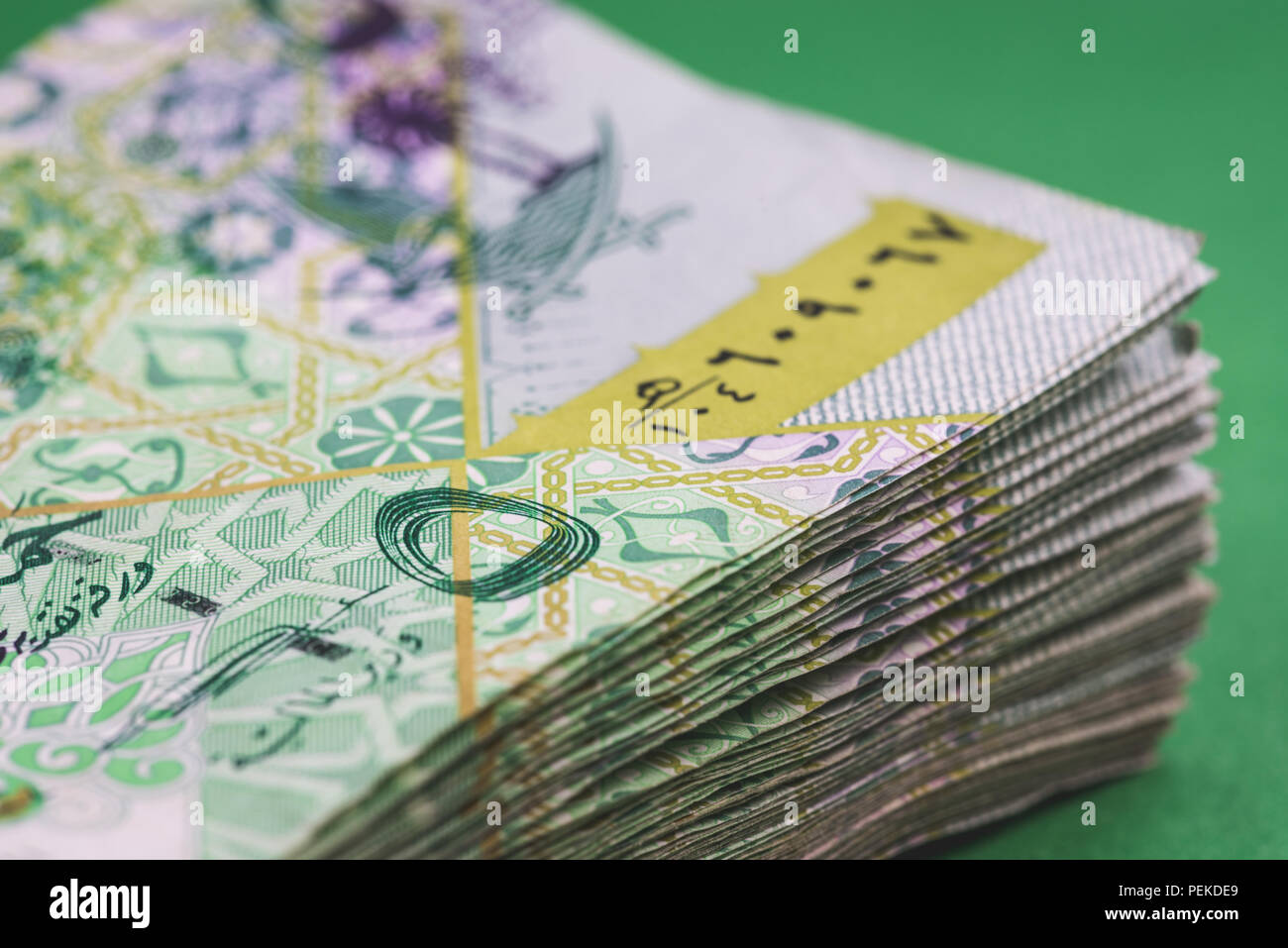 5 riyal note hi-res stock photography and images - Alamy