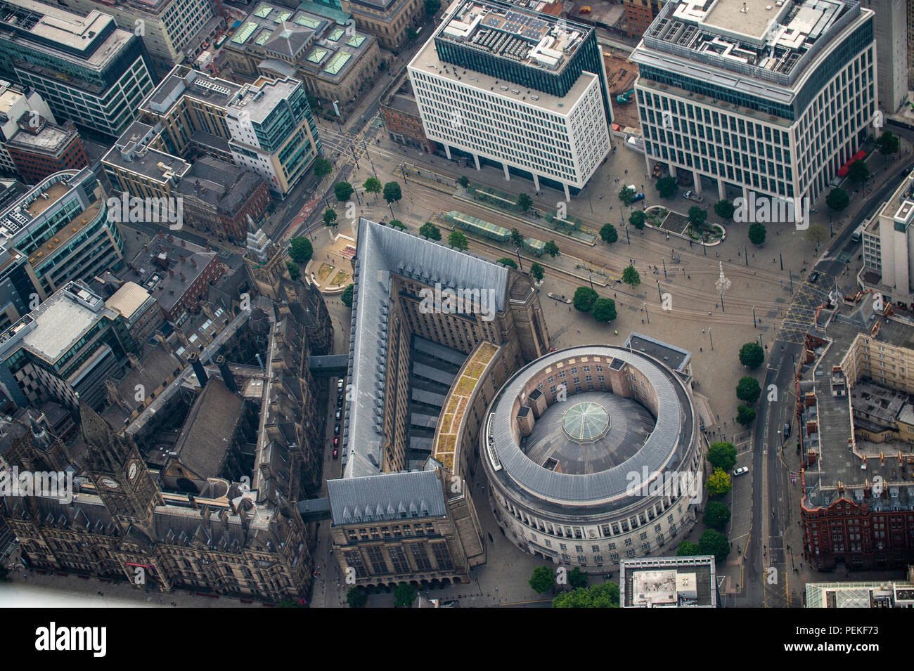 Library walk manchester hi-res stock photography and images - Alamy