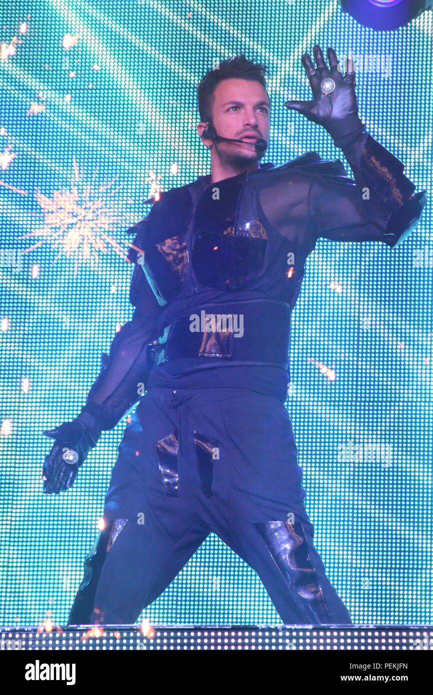 Peter andre celebrity hi-res stock photography and images - Alamy