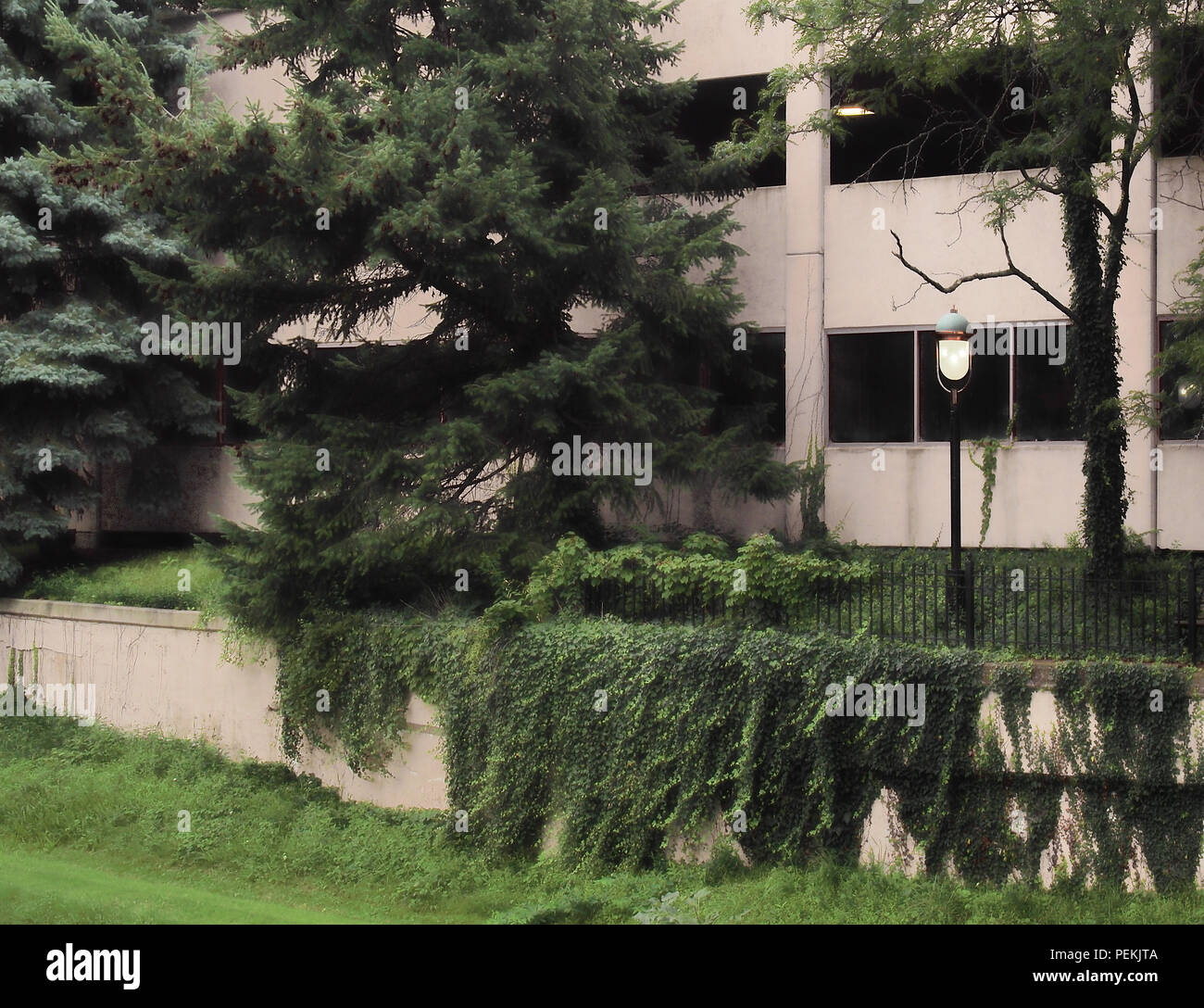 Stone barrier hi-res stock photography and images - Alamy