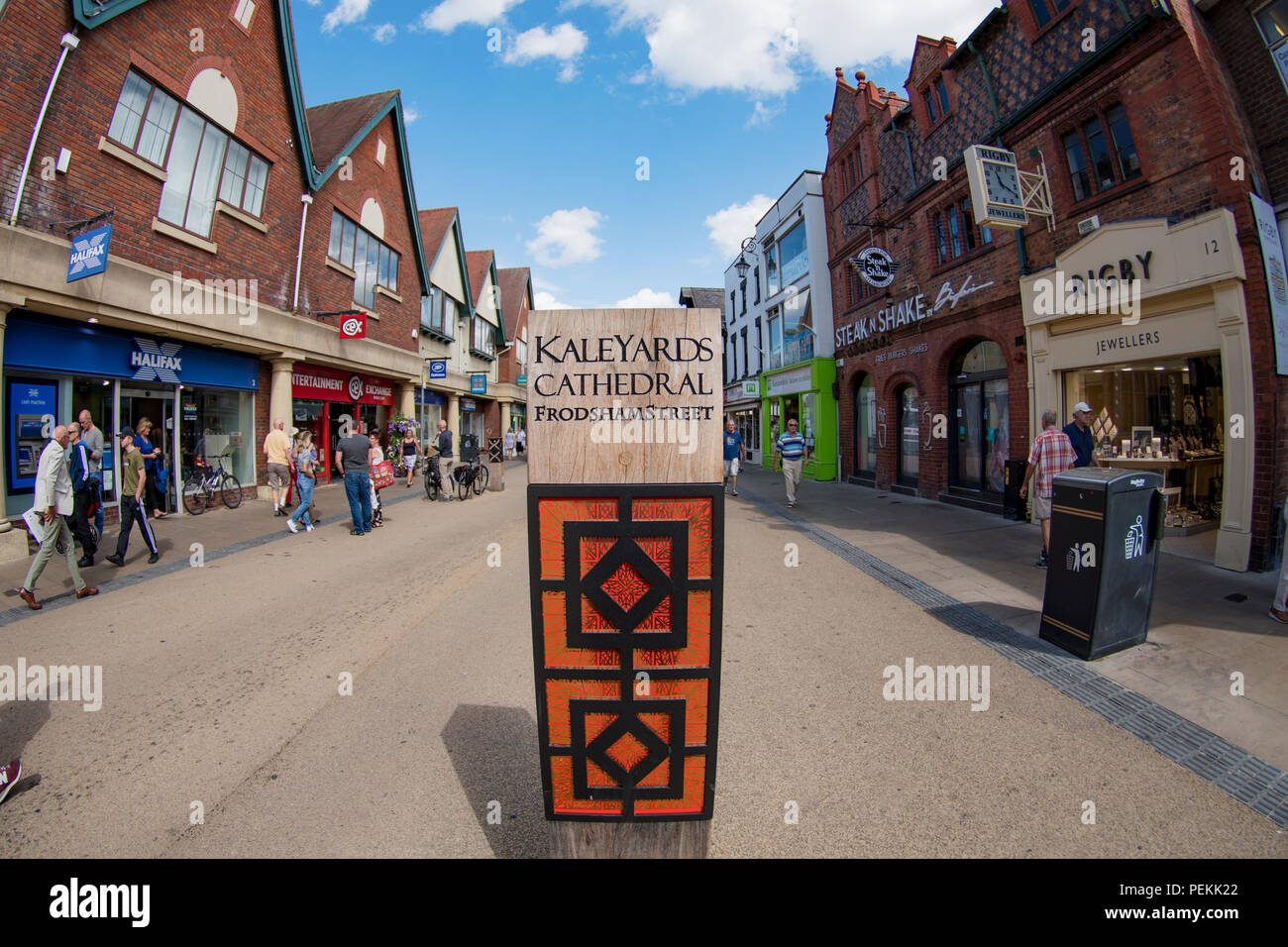 Frodsham hi-res stock photography and images - Alamy