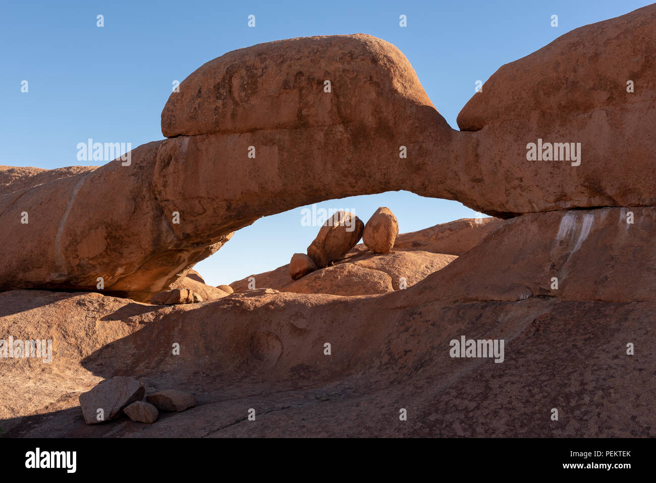 Massive granite rocks hi-res stock photography and images - Alamy