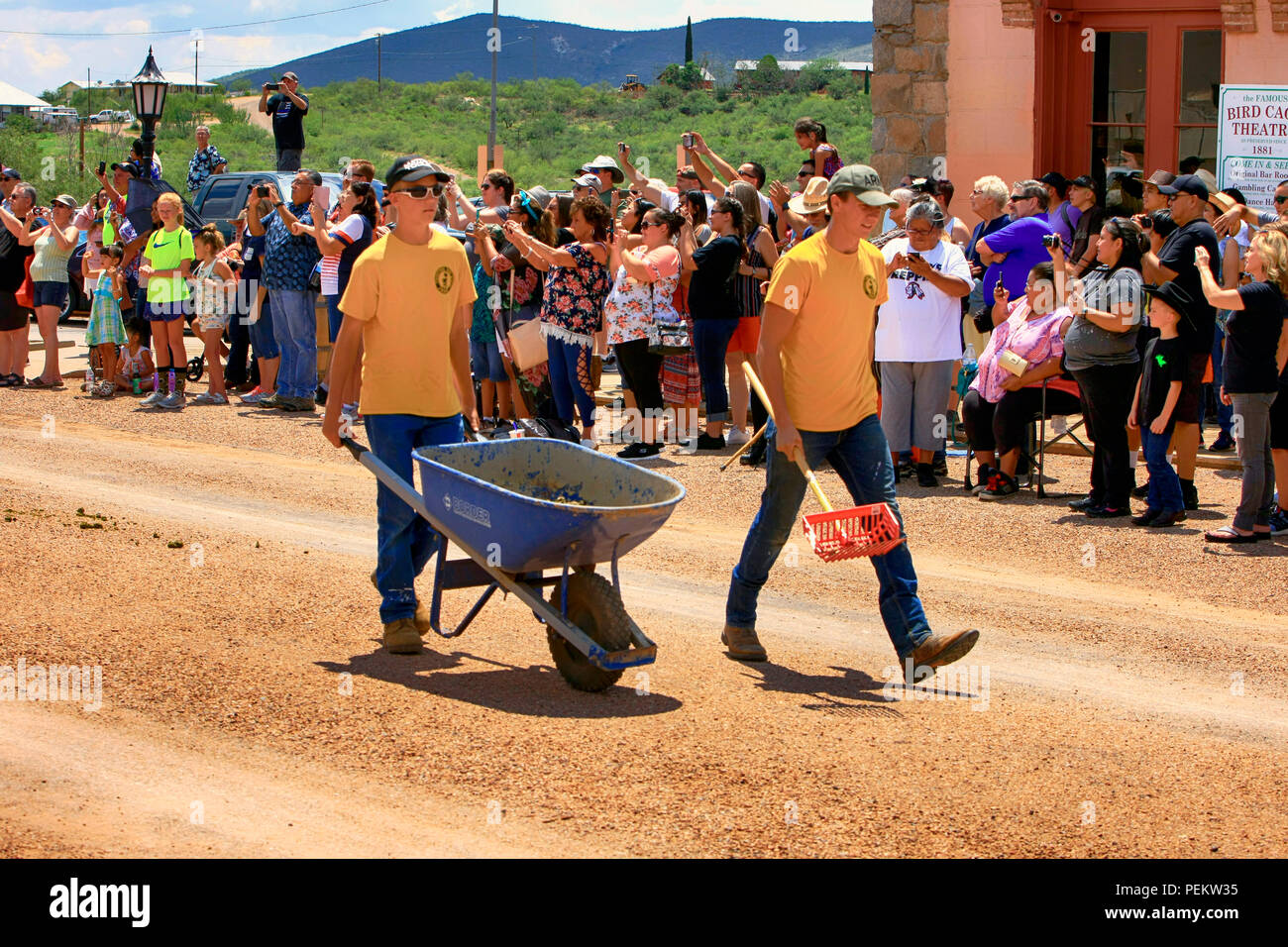 Horse manure clean up crew at the annual Doc Holiday parade in ...