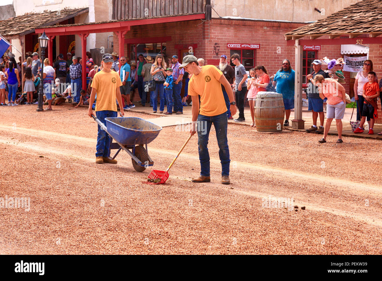 Main street cleanup hi-res stock photography and images - Alamy