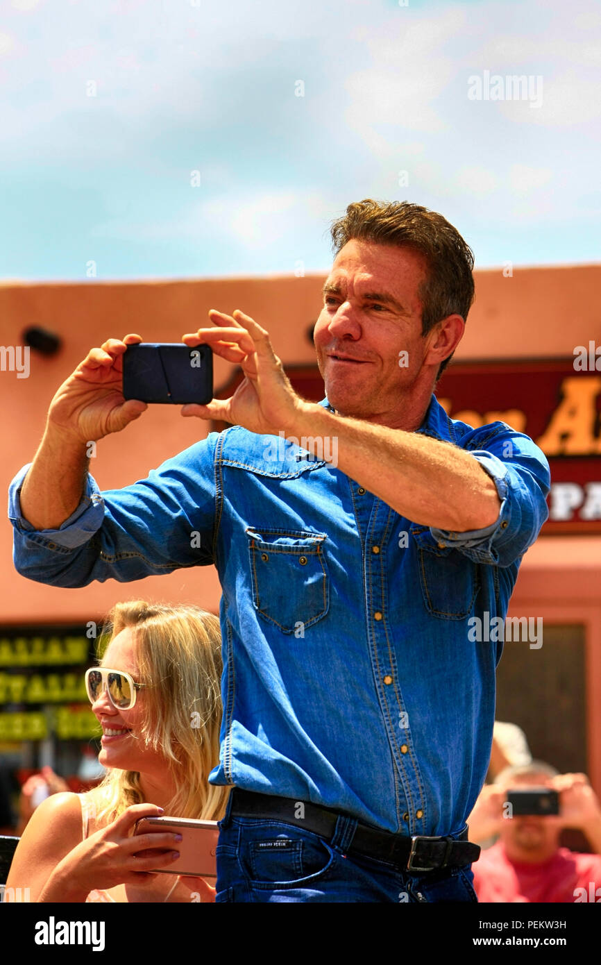 Dennis Quaid, guest of honor at the annual Doc Holiday event in ...