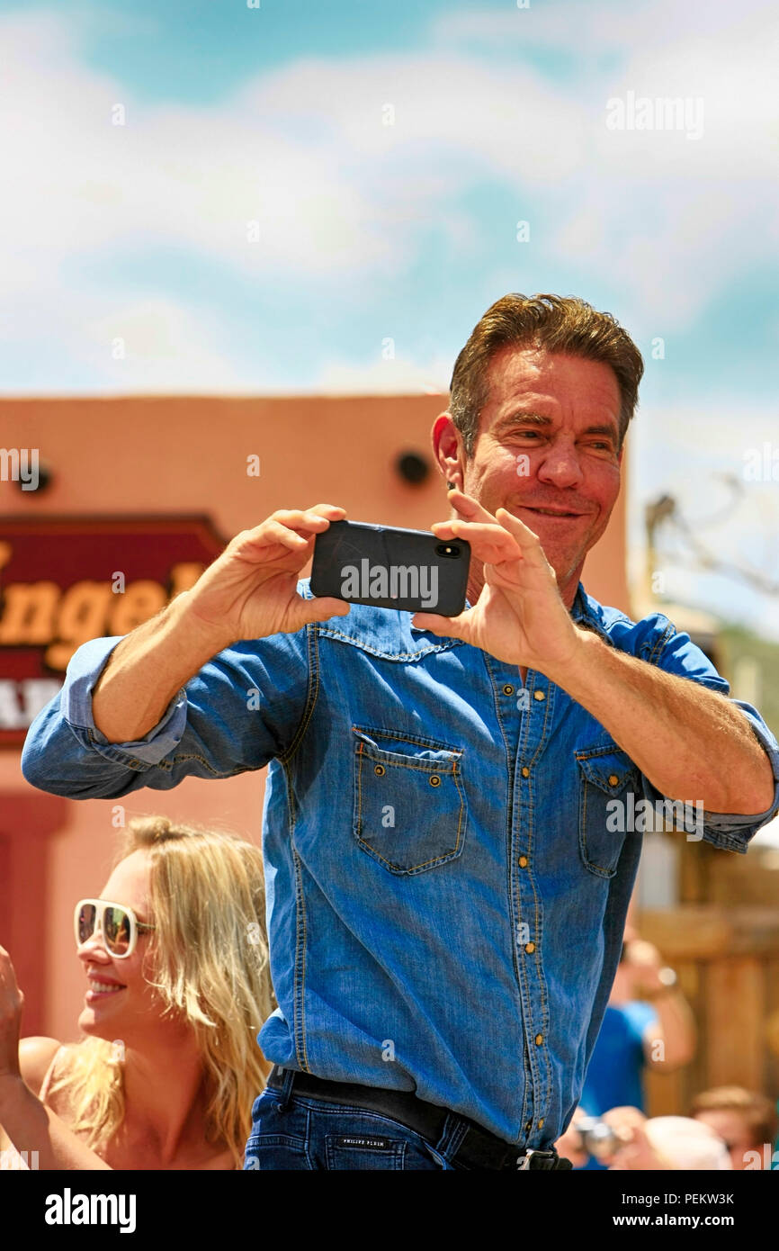 Dennis Quaid, guest of honor at the annual Doc Holiday event in ...