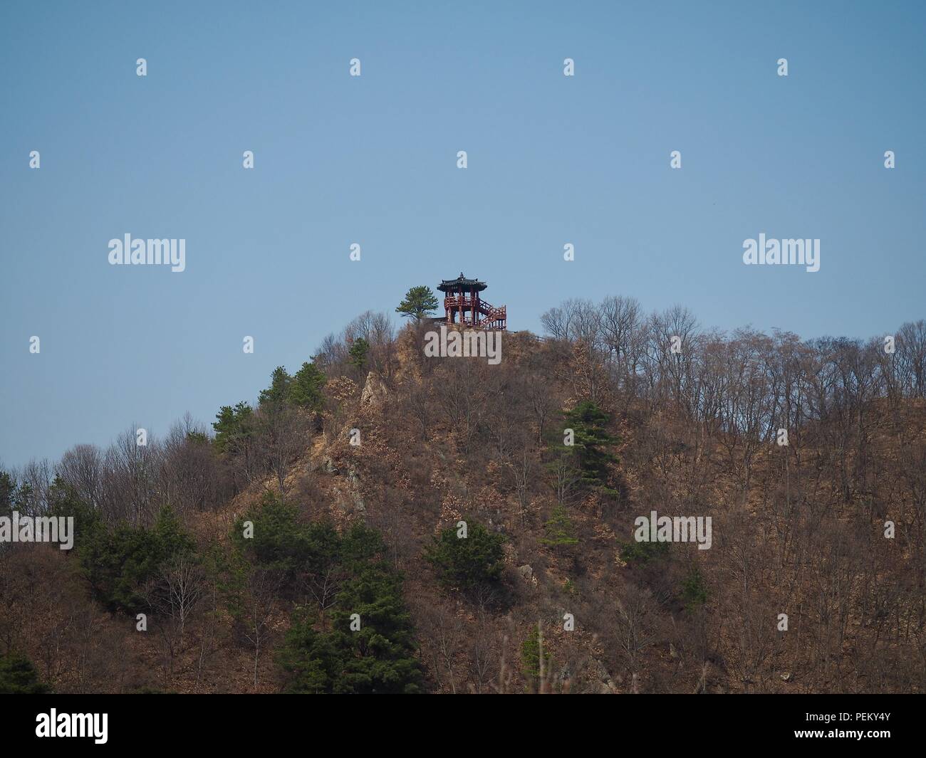 Traditional resting building in korea hi-res stock photography and ...