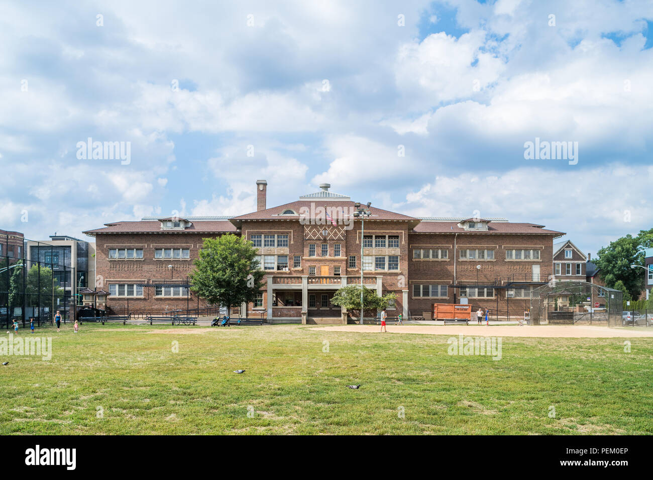 Play park parks hi-res stock photography and images - Alamy