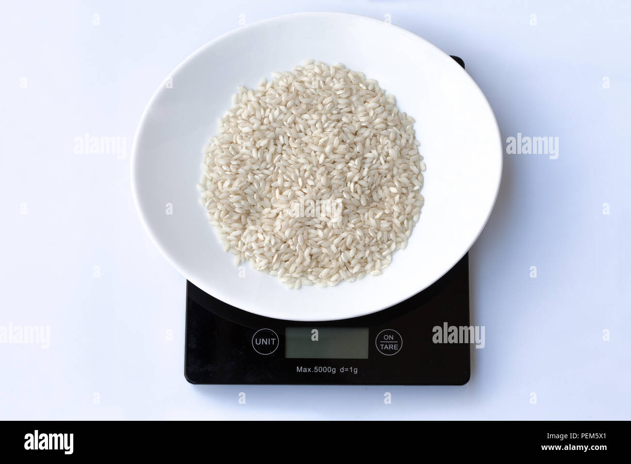 Scales display showing weight hi-res stock photography and images - Alamy