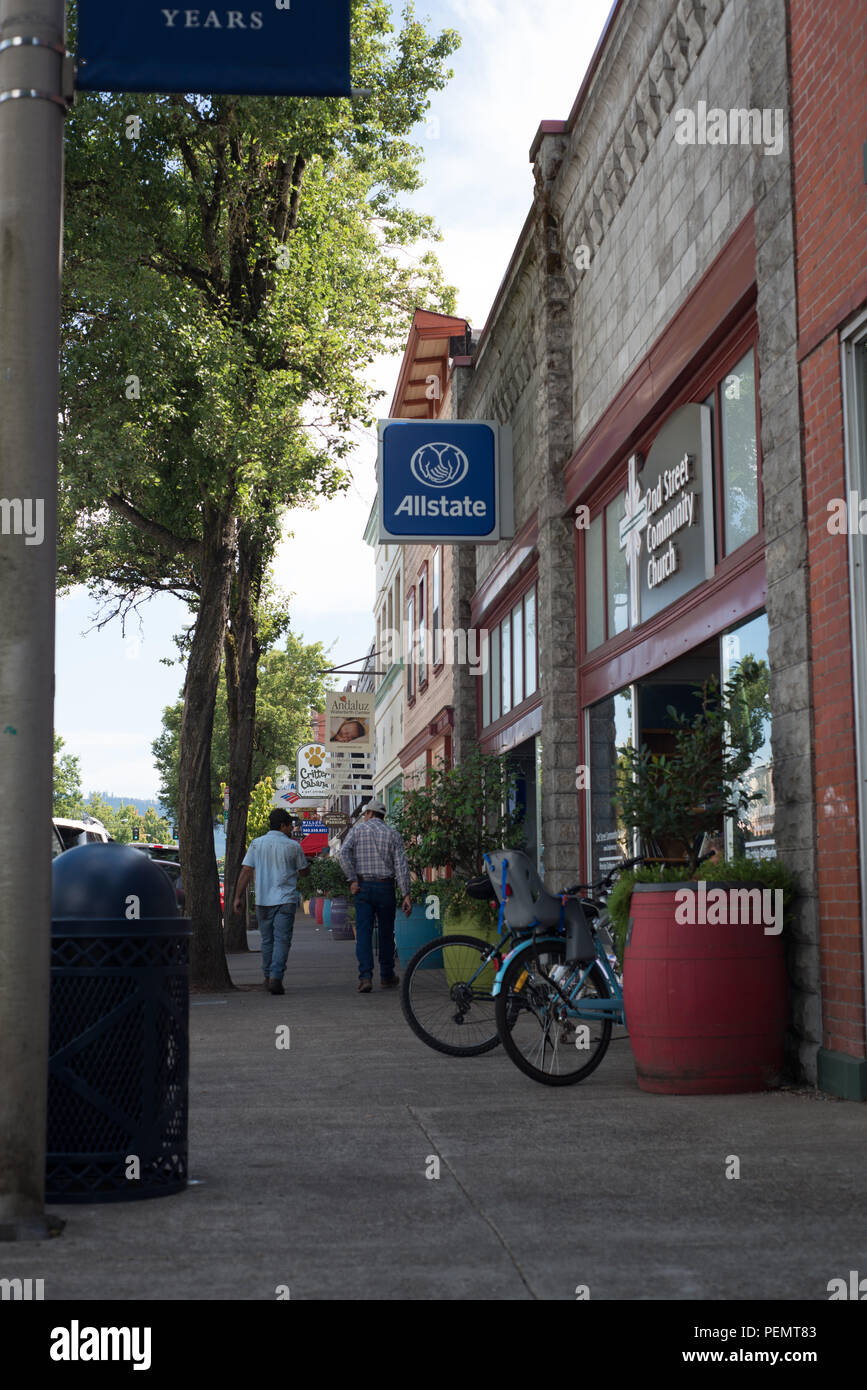 Newberg oregon downtown newberg hi-res stock photography and images - Alamy