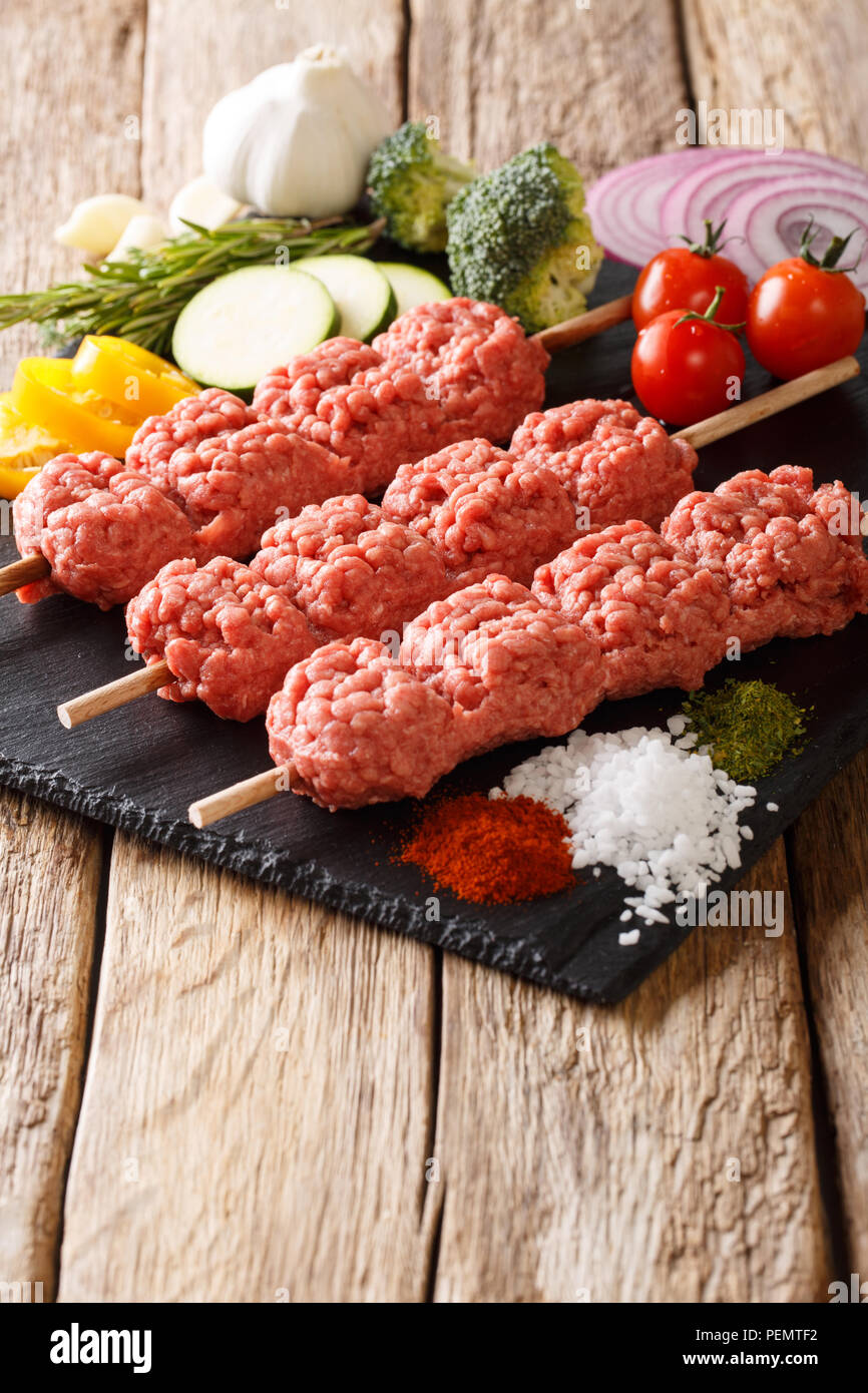 Beef skewers hi-res stock photography and images - Alamy