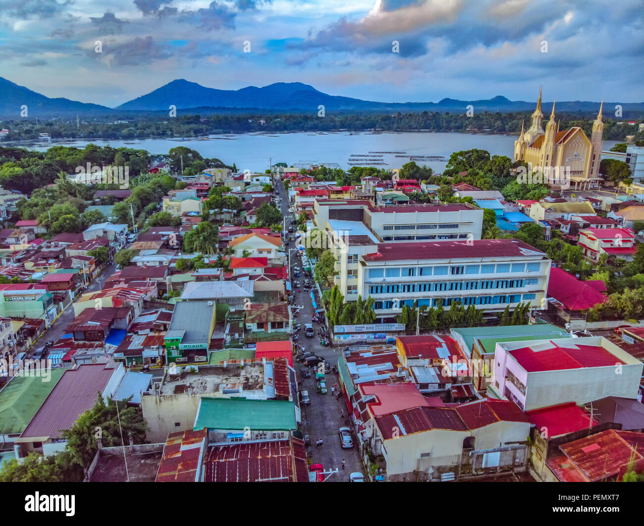 Aerial lake shot hi-res stock photography and images - Alamy