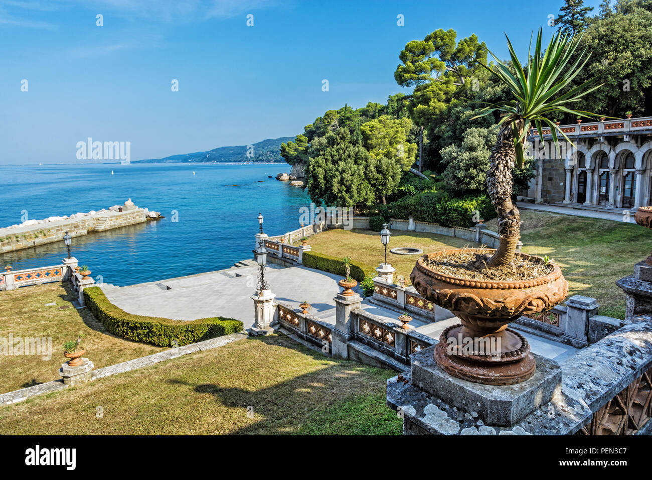 Grad Miramar High Resolution Stock Photography and Images - Alamy