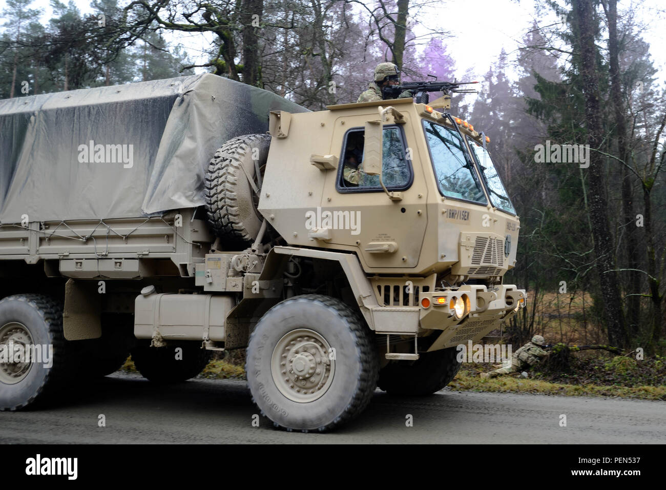 Soldiers assigned to the 15th Engineer Battalion, 18th Military Police ...
