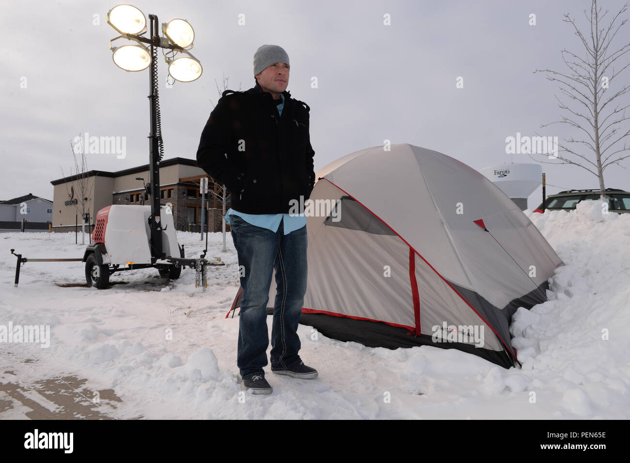Homeless man sleeping in a tent hi-res stock photography and images - Alamy