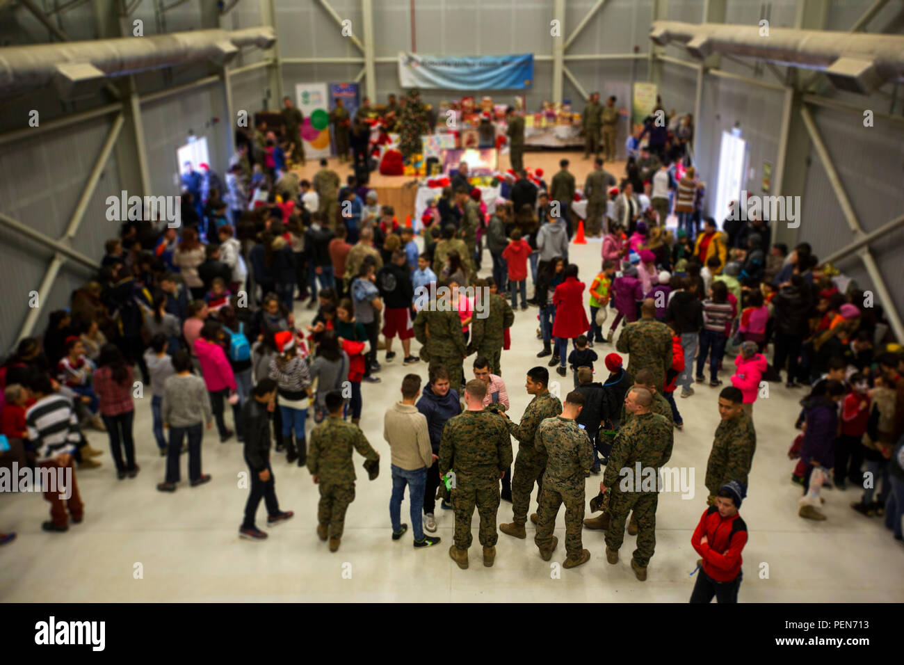 U.S. Marines, Sailors, and Soldiers celebrate an early Christmas with ...