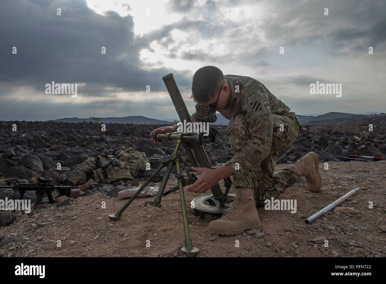 U s army indirect fire infantryman hi-res stock photography and images ...