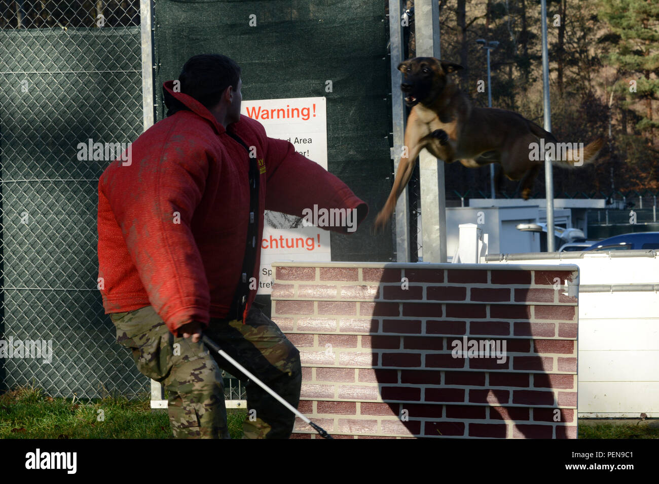 92nd military police company hi-res stock photography and images - Alamy