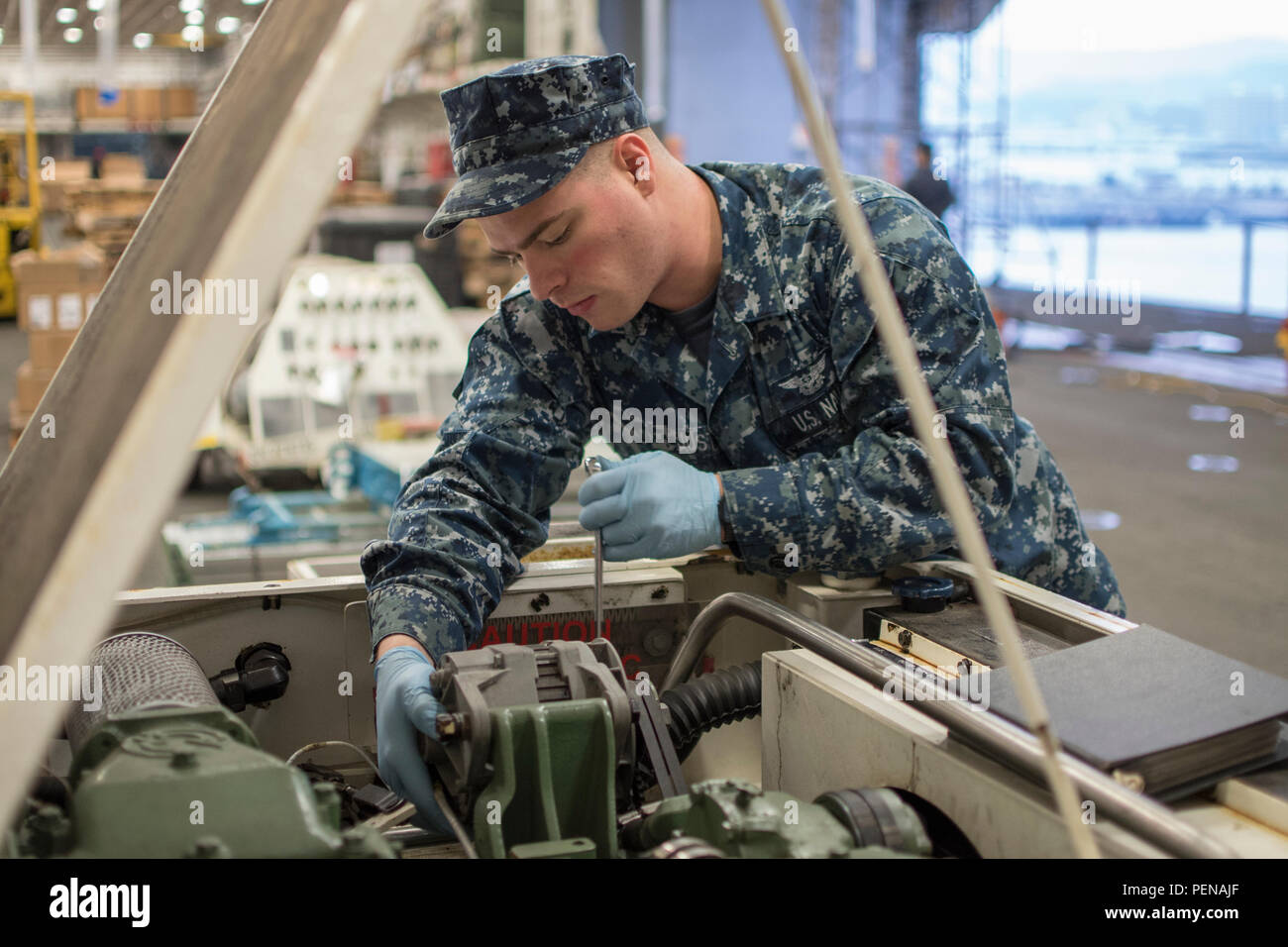 160105-N-XK809-033 SASEBO, JAPAN (Jan. 05, 2016) – Aviation Support ...