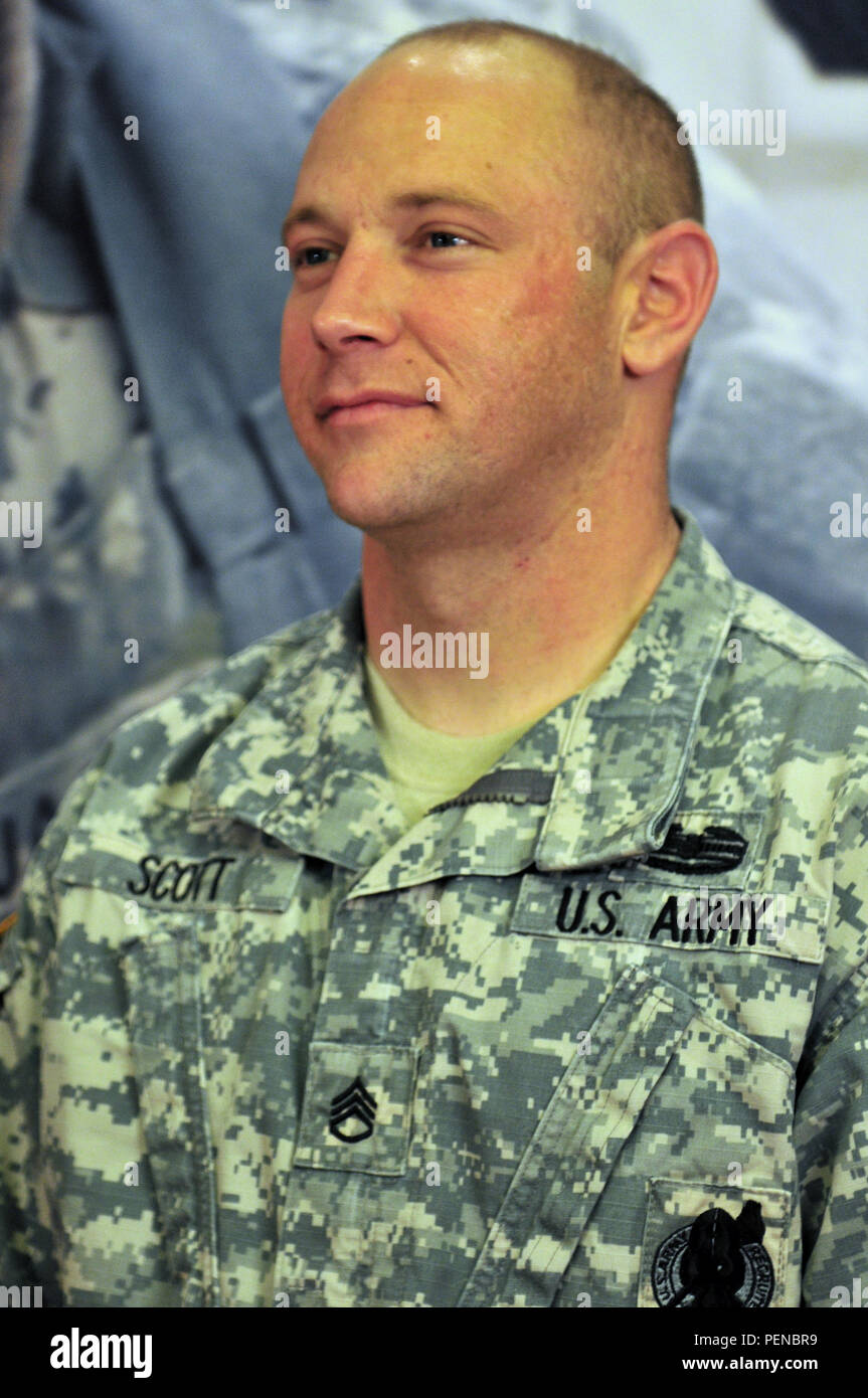 Armybowl2016 hi-res stock photography and images - Alamy