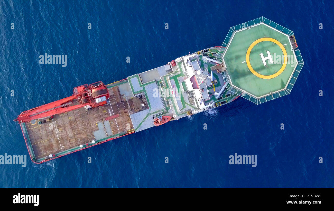 Helideck hi-res stock photography and images - Alamy