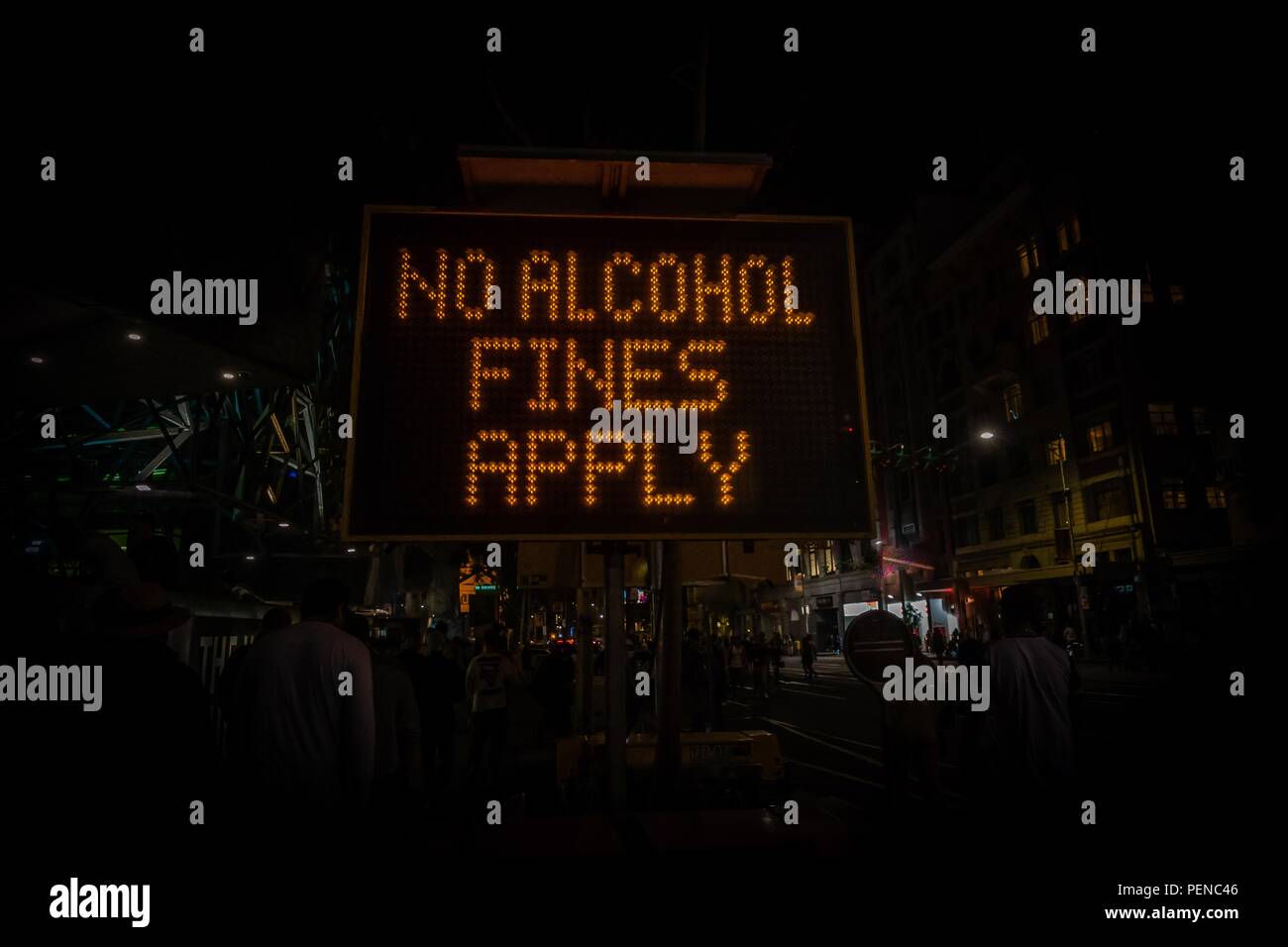 No alcohol fines apply sign prohibiting alcohol consumption Stock Photo ...