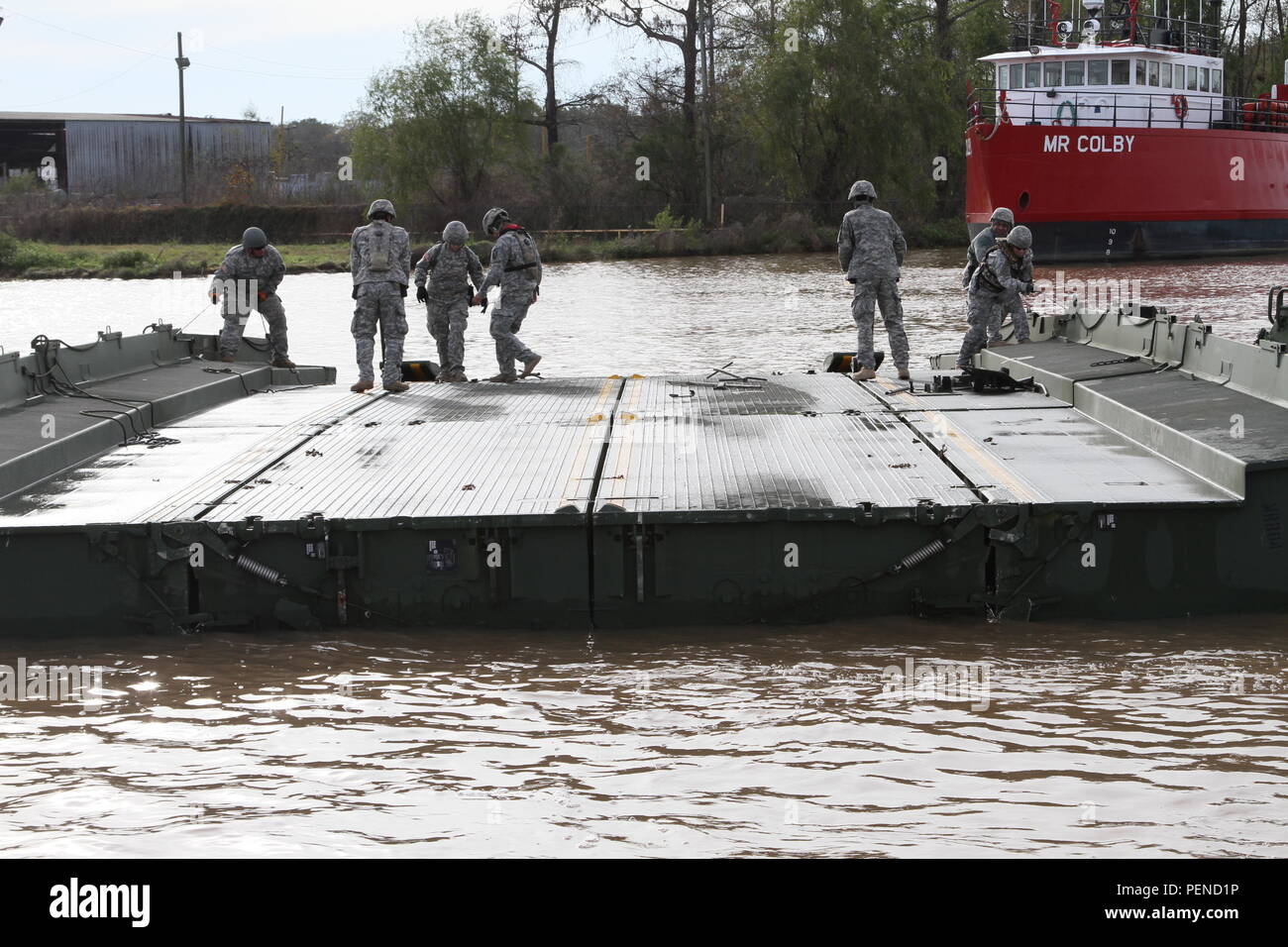 Members of the Louisiana National Guard’s 2225th Multi-Role Bridge ...