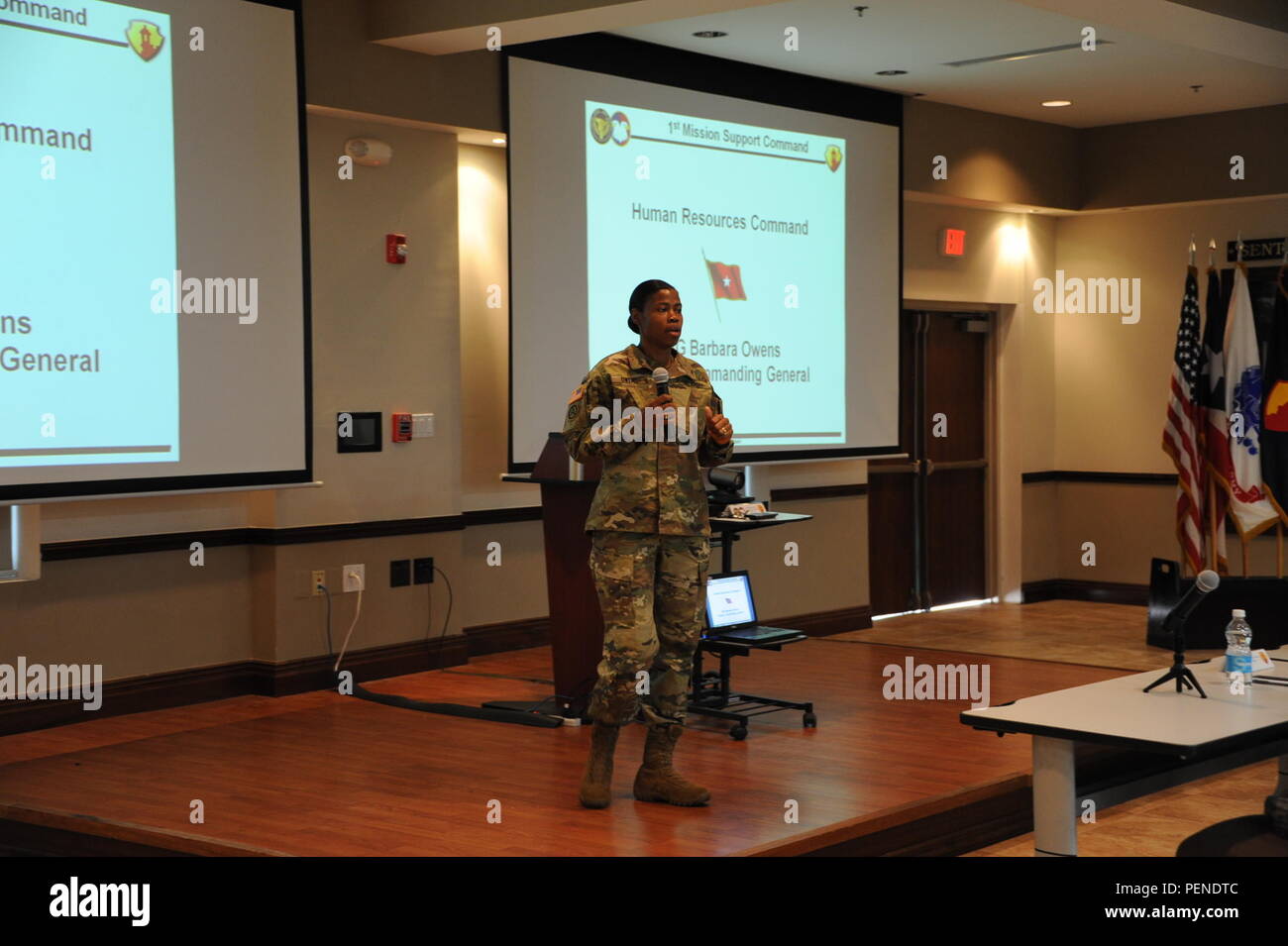 Commanding general human resources command hi-res stock photography and ...