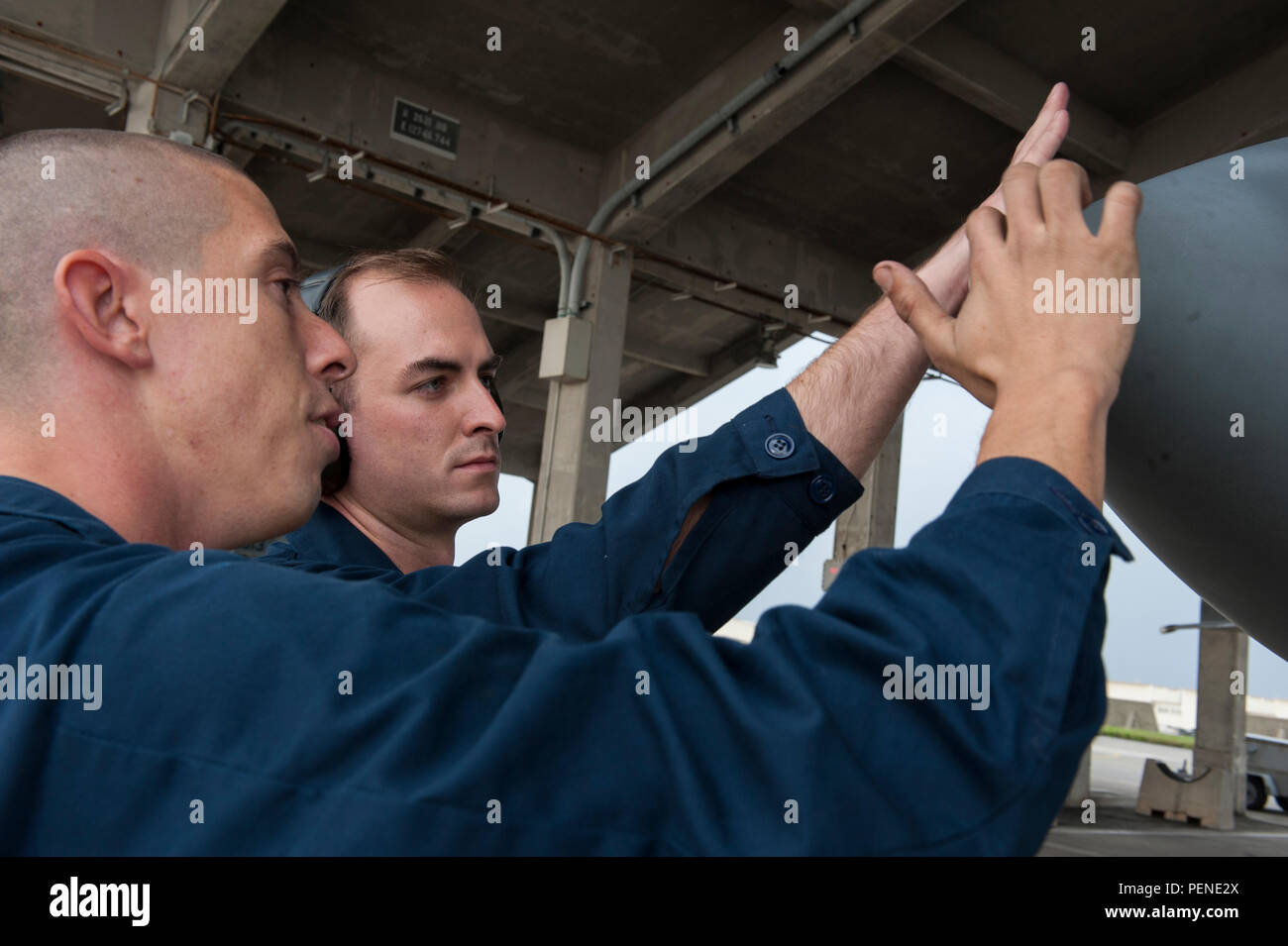 U.S. Air Force Staff Sgt. Steven Tabaczynski, 18th Aircraft Maintenance ...