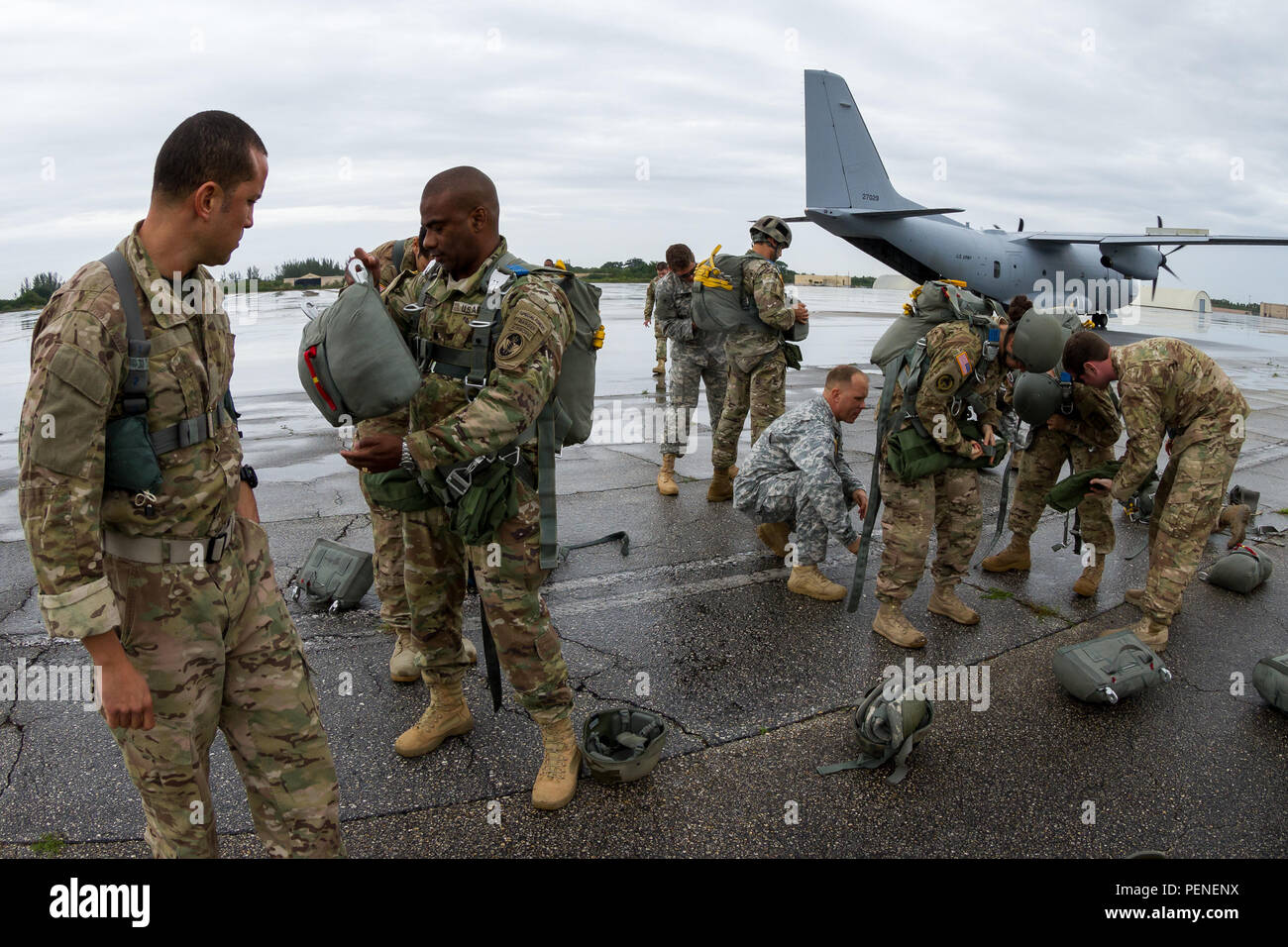 U S Army Rigger Stock Photos & U S Army Rigger Stock Images - Alamy