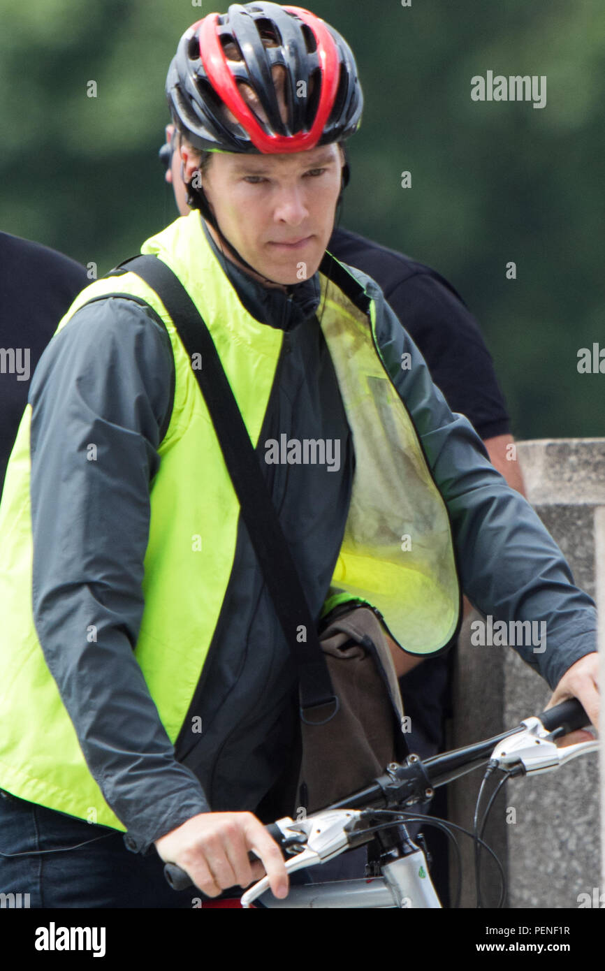 Safety whilst cycling hi-res stock photography and images - Alamy