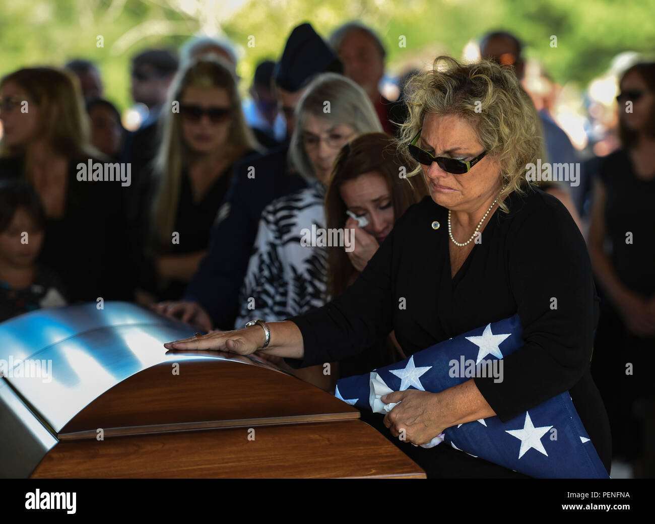 Senior mother and son goodbye hi-res stock photography and images - Alamy