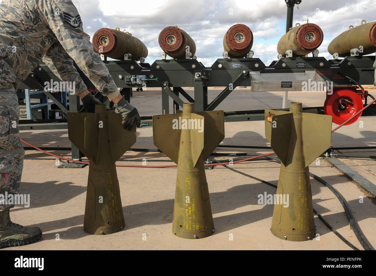 Mark 82 hi-res stock photography and images - Alamy