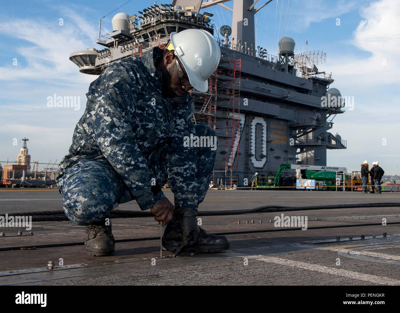 160113-N-HX806-012 SAN DIEGO (Jan. 13, 2016) Aviation Boatswain’s Mate ...