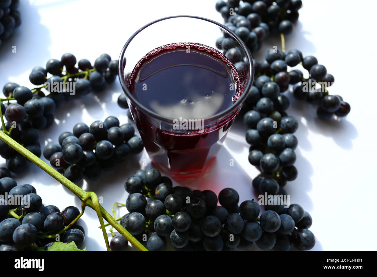 Food and drink: Grape juice Stock Photo - Alamy