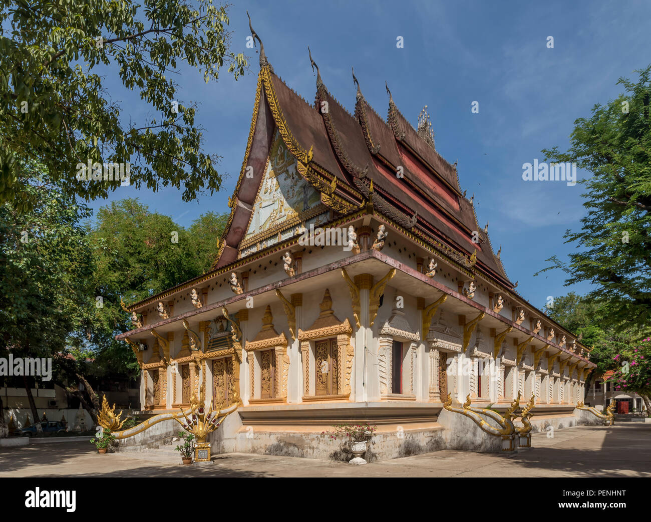 Beautiful laos temple hi-res stock photography and images - Alamy