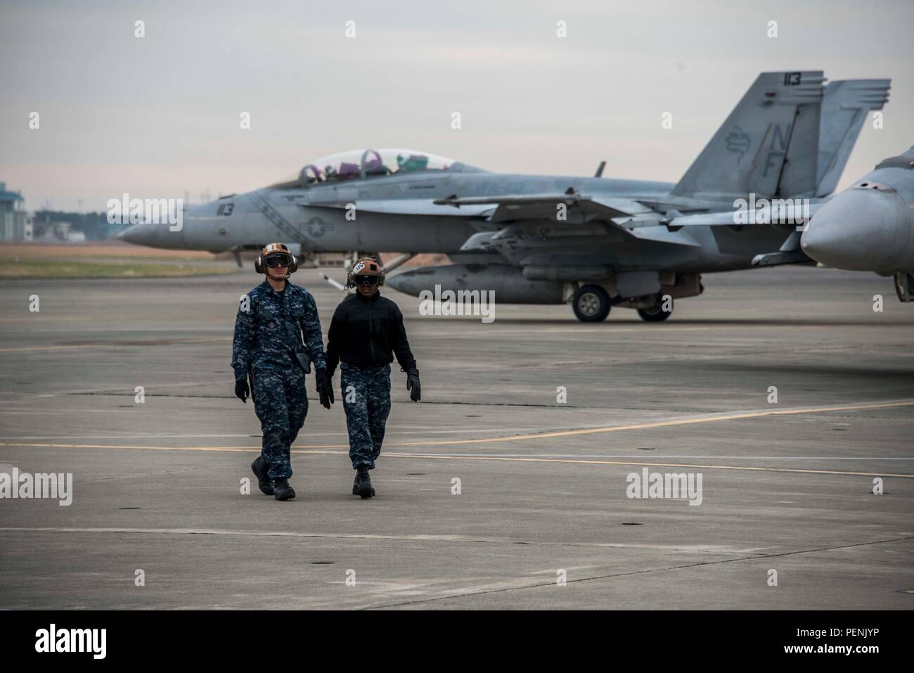 151223-N-EI558-080 NAVAL AIR FACILITY ATSUGI, Japan (Dec. 23, 2015 ...