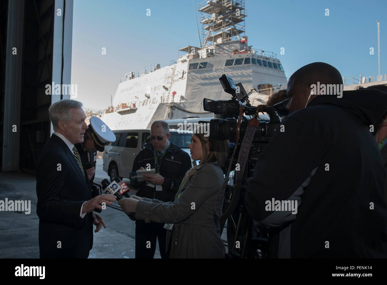 151219-N-LV331-001 MOBILE, Ala. (Dec. 19, 2015) Secretary of the Navy ...