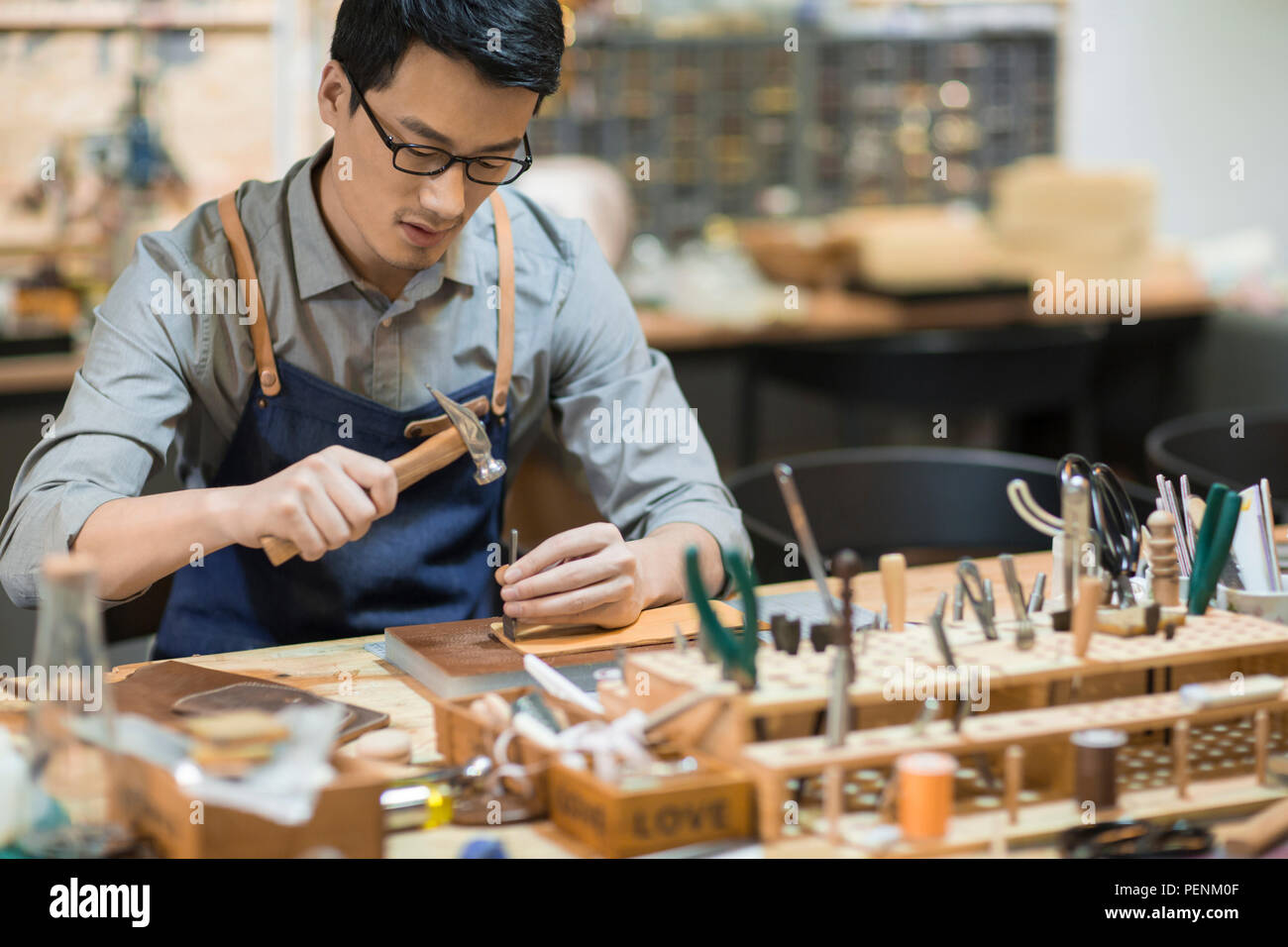 Craftsman working hi-res stock photography and images - Alamy