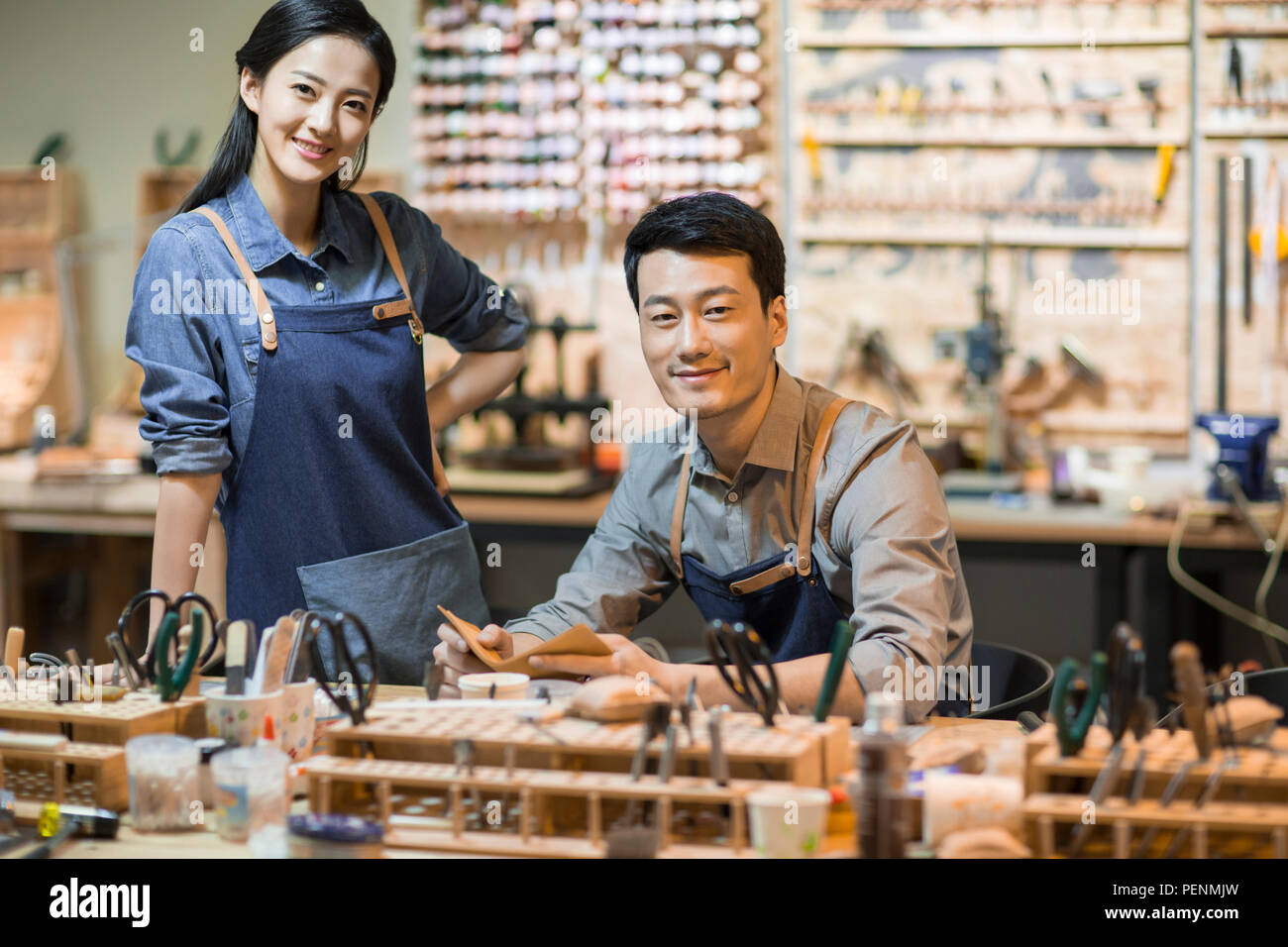 Craftspeople craftsperson hi-res stock photography and images - Alamy