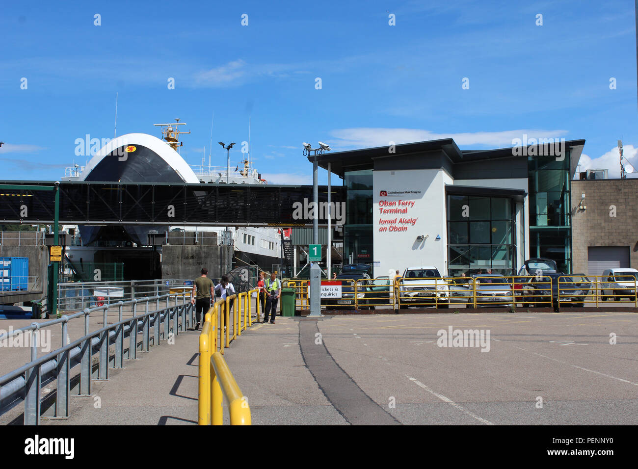 Oban ferry terminal hi-res stock photography and images - Alamy