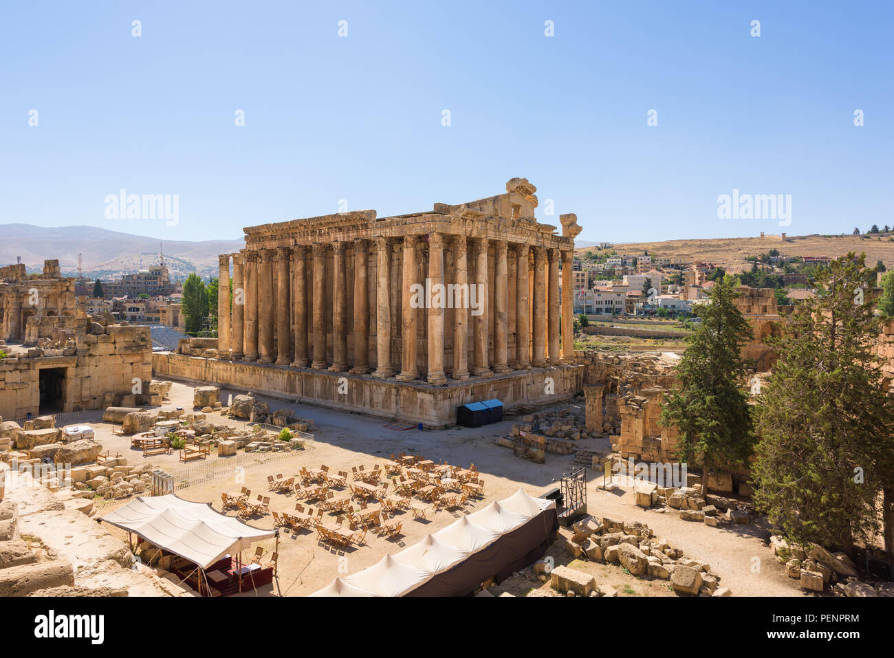 Near intact temple of Bacchus, Baalbec heritage site, Lebanon Stock ...