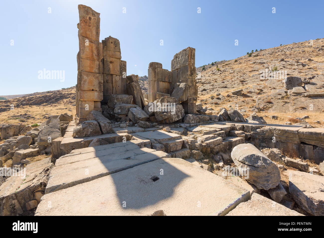 Ruins of Niha Upper roman temple, in the Bekaa Valley and Mount Lebanon ...