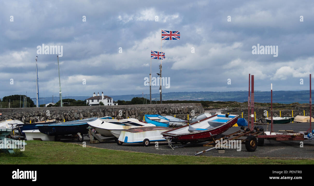 Flying over boats hi-res stock photography and images - Alamy